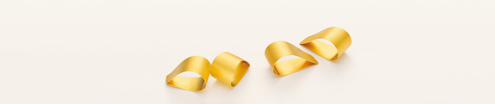 Moore Design- Bold, minimalist, modern jewelry designs by Stuart Moore